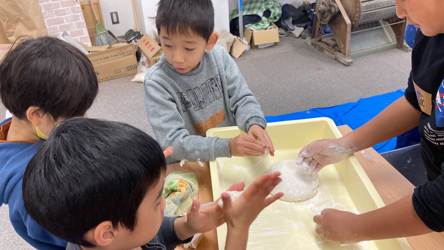 【12/25の記録】苺大福づくりとしめ縄づくり。生かしてくれた自然にみんなでありがとう - 類の自然学舎｜関西・大阪で子どもの自然体験